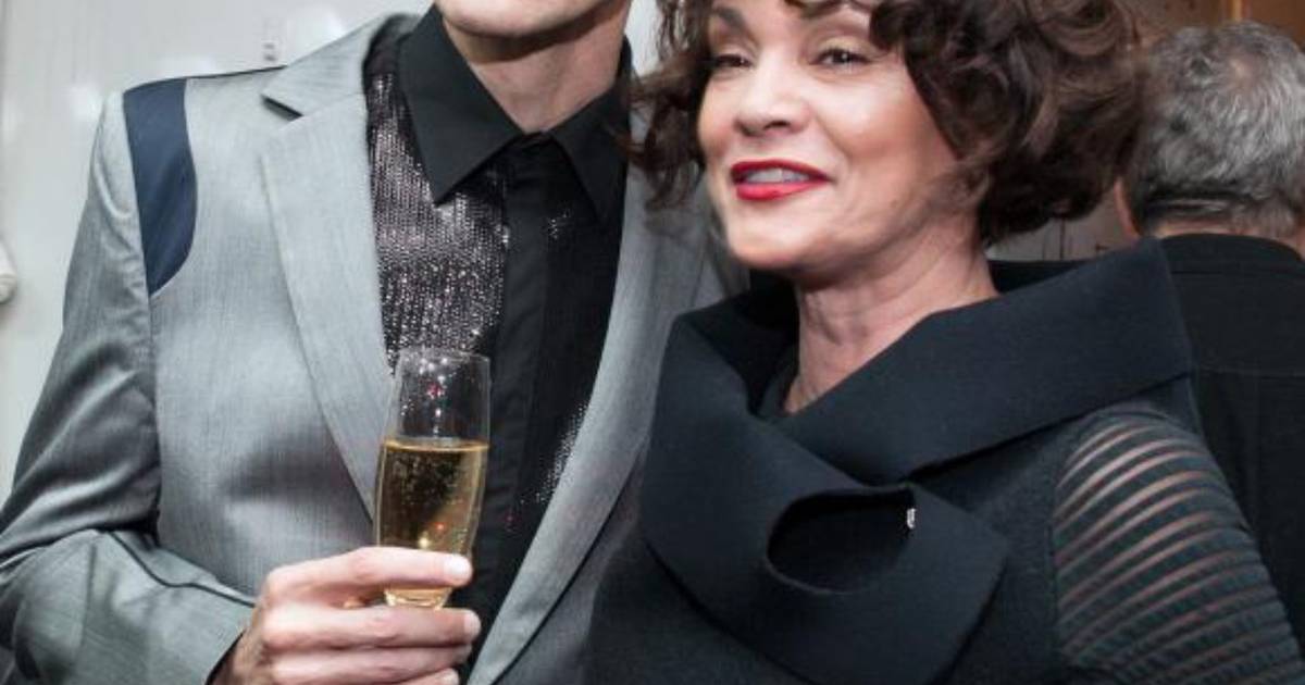 Kao Severina: Dražen Čuček frizuru je upotpunio s tijarom | 24sata