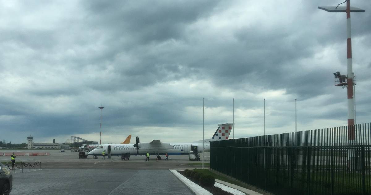 Munja udarila u avion na letu Dubrovnik - Zagreb: 'Vidjela se plava ...