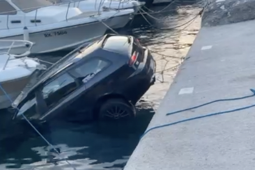 VIDEO Cura i dečko otišli na romantičnu večeru, a auto im je završio u ...