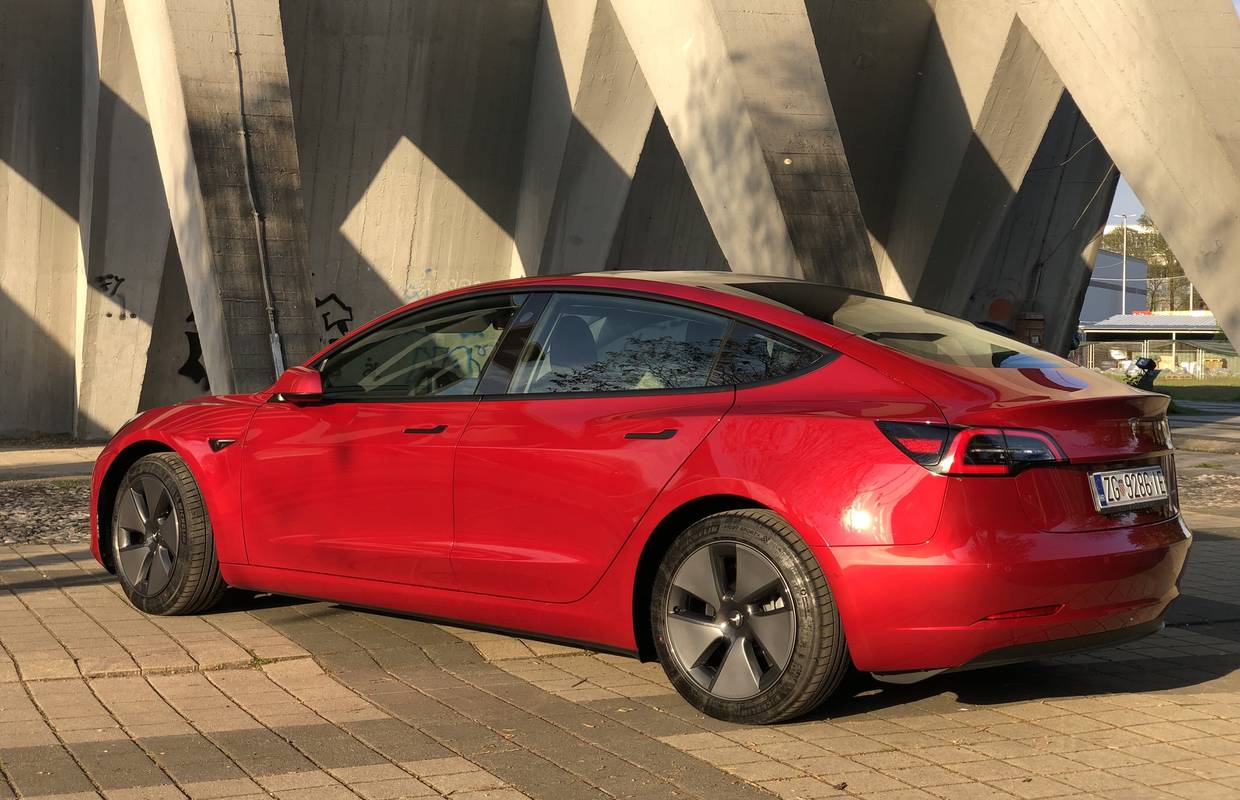 Teslin Model 3 prvi je električni auto na vrhu mjesečne ljestvice ...