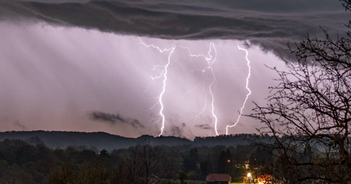 FOTO Pogledajte impresivne fotografije munja u Zagorju | 24sata