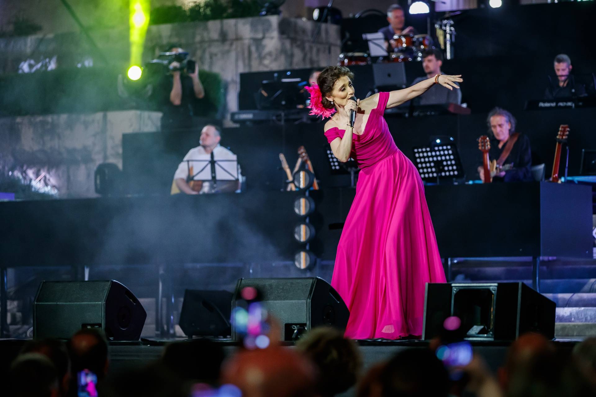 Gruica pokazala mišiće, Rozga pozirala s Mijom Dimšić, Jolina supruga ...