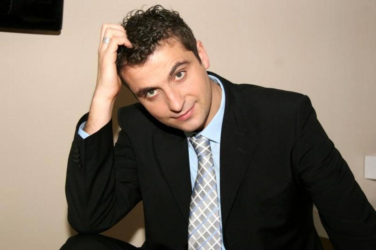 Robert Kurbaša ljubi svoju tajnicu iz "Doline sunca"? | 24sata