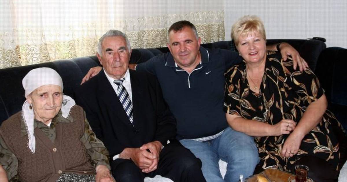 Rahim Ademi nakon 17 godina zagrlio majku i oca | 24sata