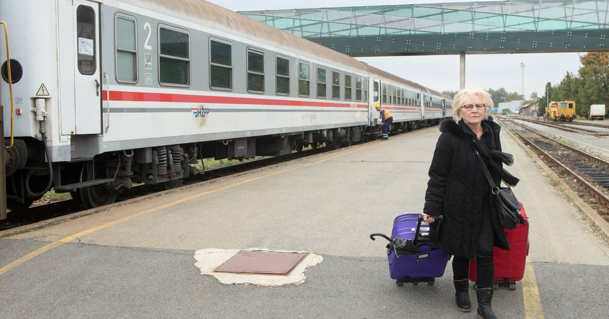 Uveden izravan vlak iz Osijeka za Split: Brzi vlak vozit će 13 sati ... Uveden izravan vlak iz Osijeka za Split: Brzi vlak vozit će 13 sati ...