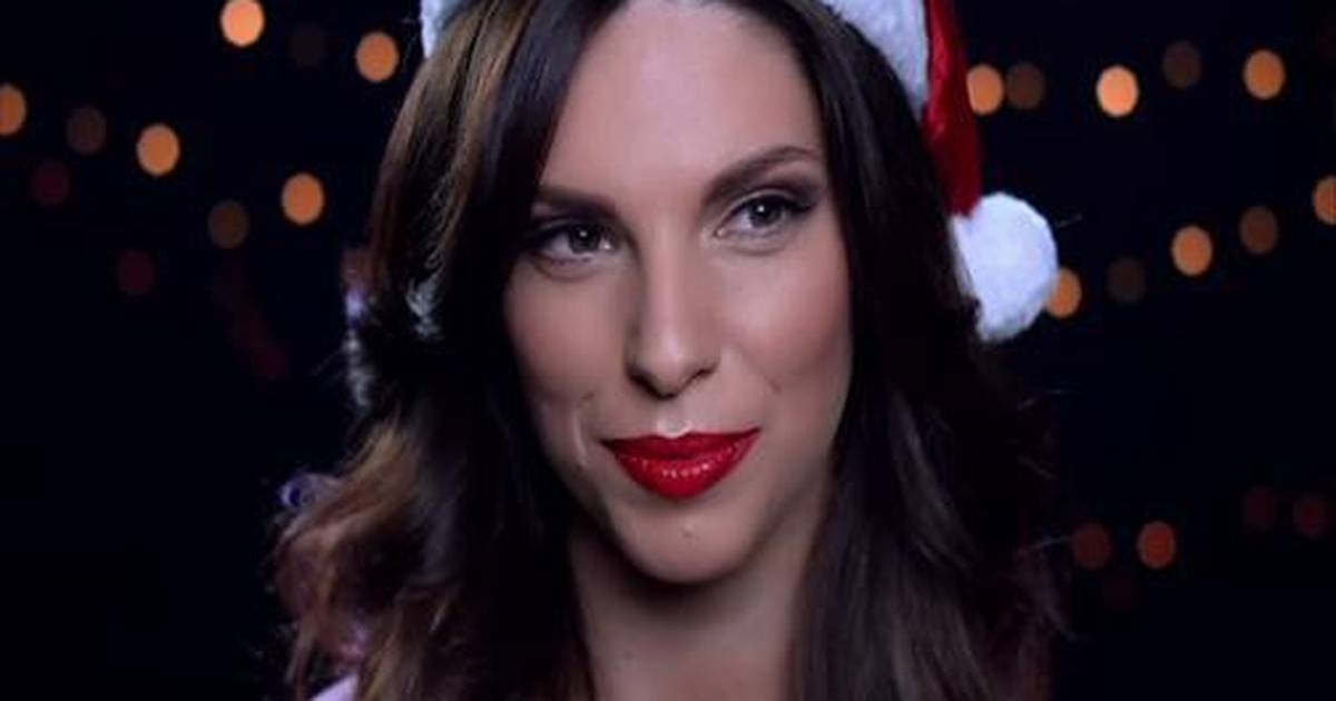 Kristina iznenadila Božićnim spotom za singl 'Santa Baby' | 24sata