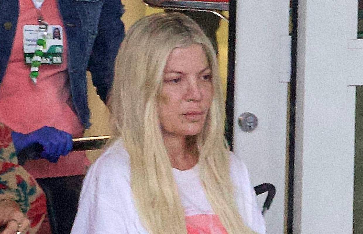 Tori Spelling izašla iz bolnice | 24sata Tori Spelling izašla iz bolnice | 24sata