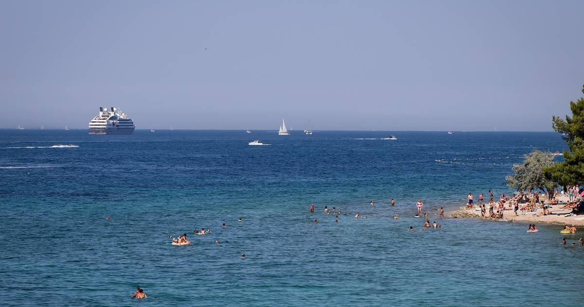 Indijac na plaži u Zadru pitao curicu (12) smije li ju poljubiti. Dobio ...