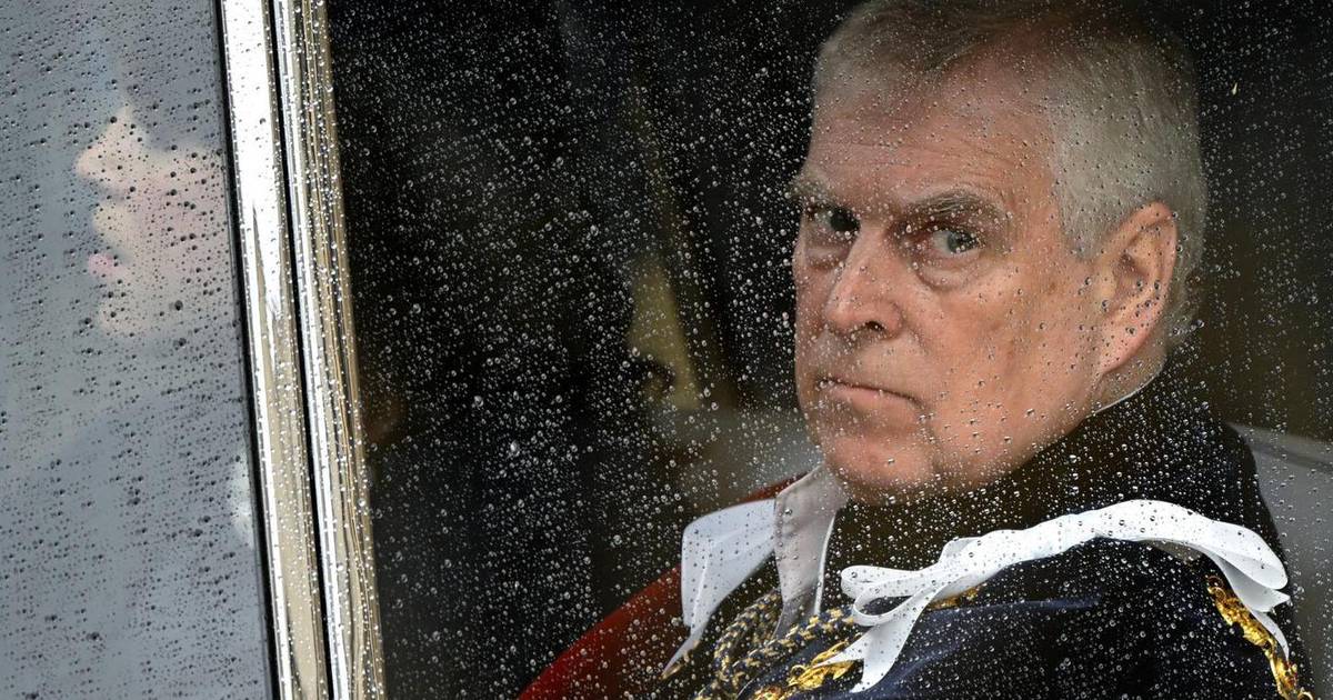 Kralj Charles želi izbaciti princa Andrewa iz Windsora, ali samo jedna ...