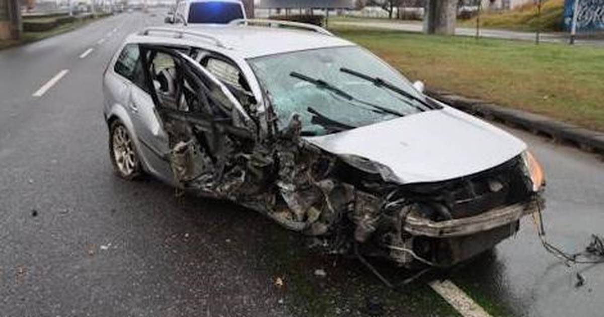 FOTO Pijan se u Novom Zagrebu zabio u nadvožnjak: Ozlijeđen je i ...