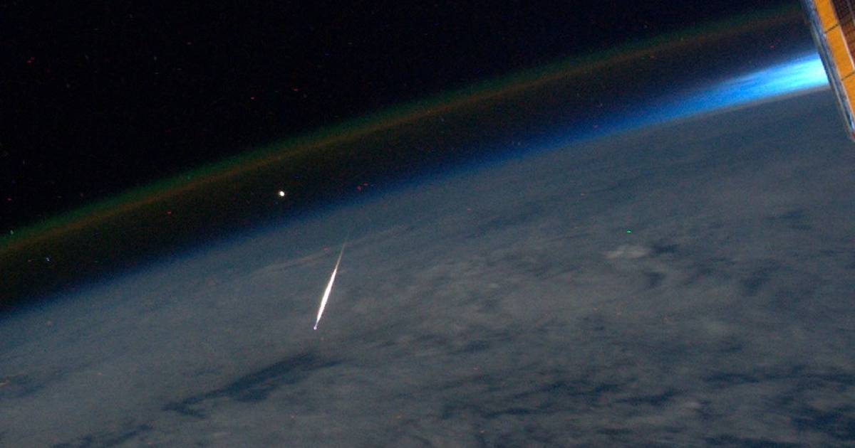Pogledajte kišu meteora koju je astronaut snimio iz svemira! | 24sata Pogledajte kišu meteora koju je astronaut snimio iz svemira! | 24sata