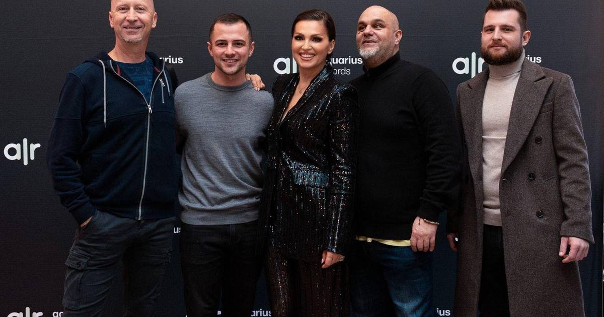 Nina Badrić Dobila Je Priznanje Za 30 Godina Glazbenih Uspjeha 24sata