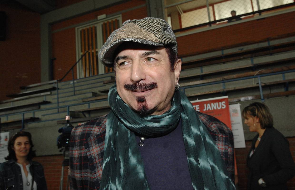 Seid Memić Vajta bio je legenda glazbene scene, pjevao velike hitove, a ...