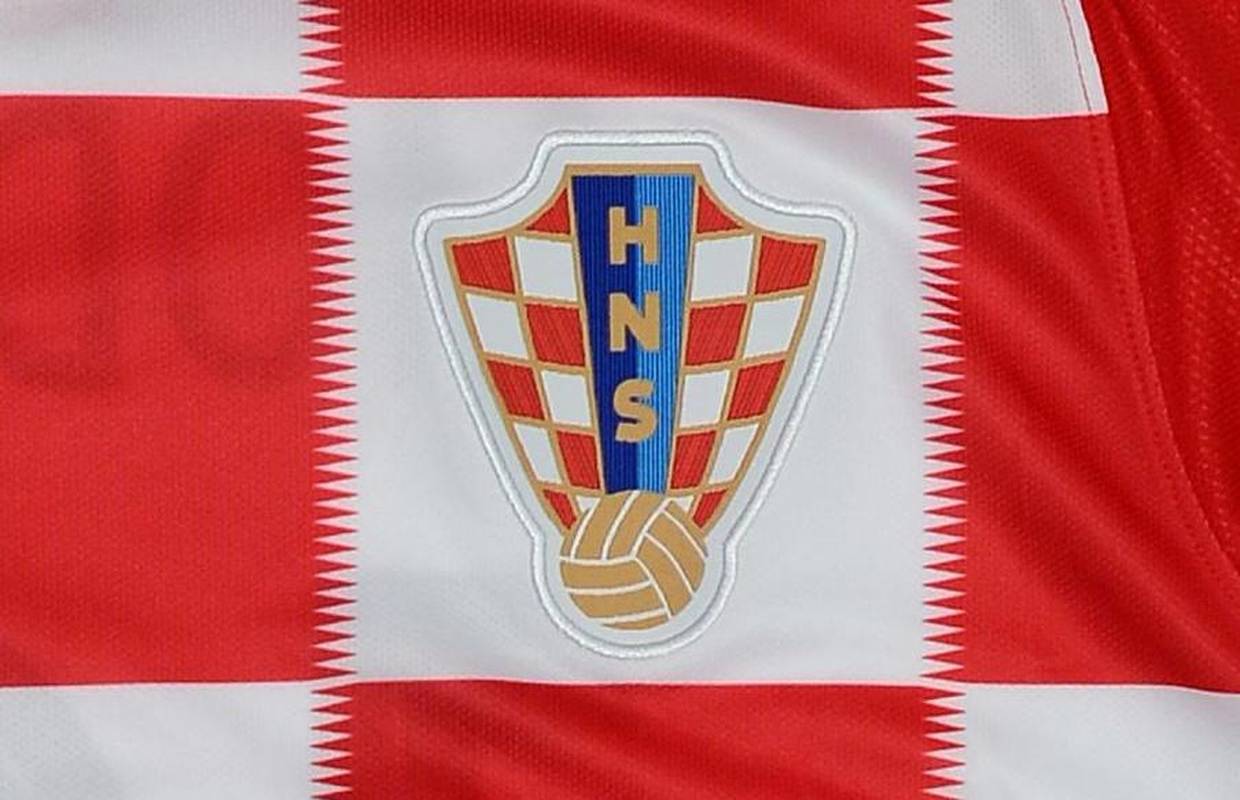 HNS nakon 46 godina odlučio promijeniti prepoznatljivi grb! | 24sata