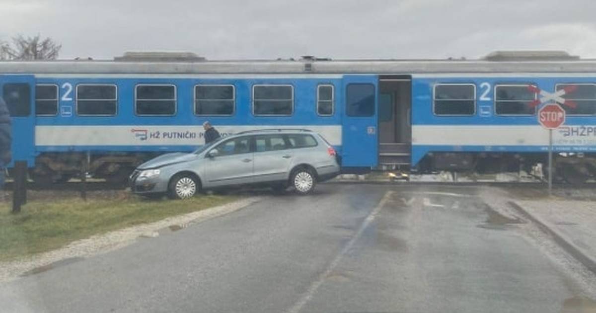 Vlak je naletio na automobil u Donjoj Stubici: Jedna osoba je ozlijeđena i prevezena u bolnicu ...