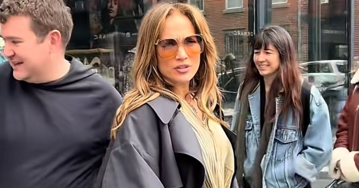 Mali, znaš li ti tko sam ja? J.Lo zaustavio Tiktoker i pitao je čime se ...