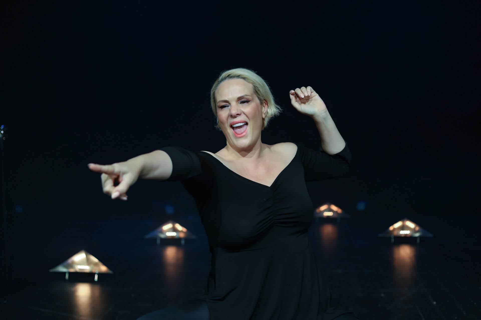 FOTO Slavi 49. rođendan, udala se za 26 godina mlađeg: Ovako se ...