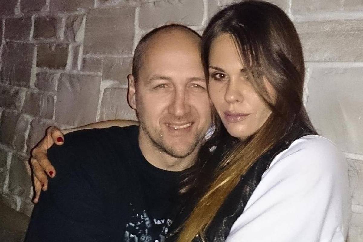 Dino Rađa i Viktorija proslavili 21. godišnjicu braka | 24sata