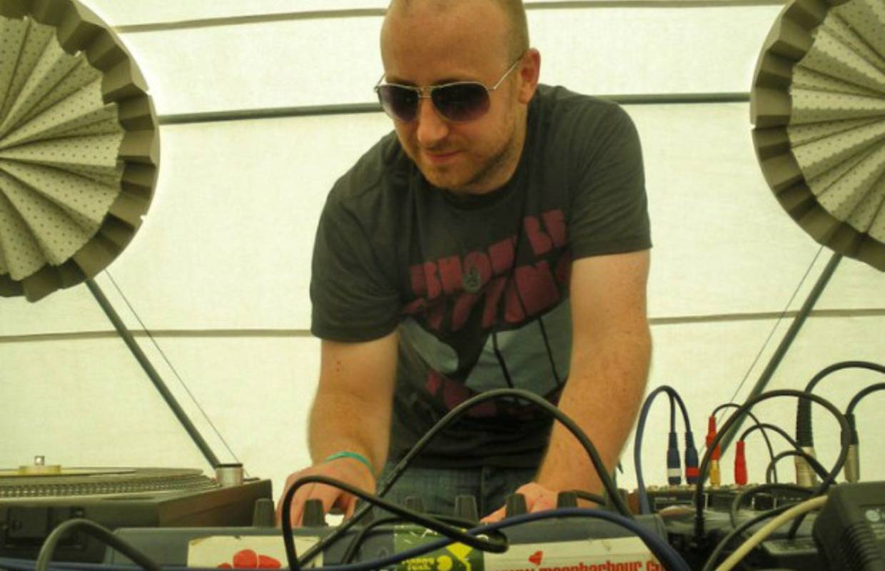 Britanski majstor deep housea Tom Ellis nastupa u Sirupu | 24sata