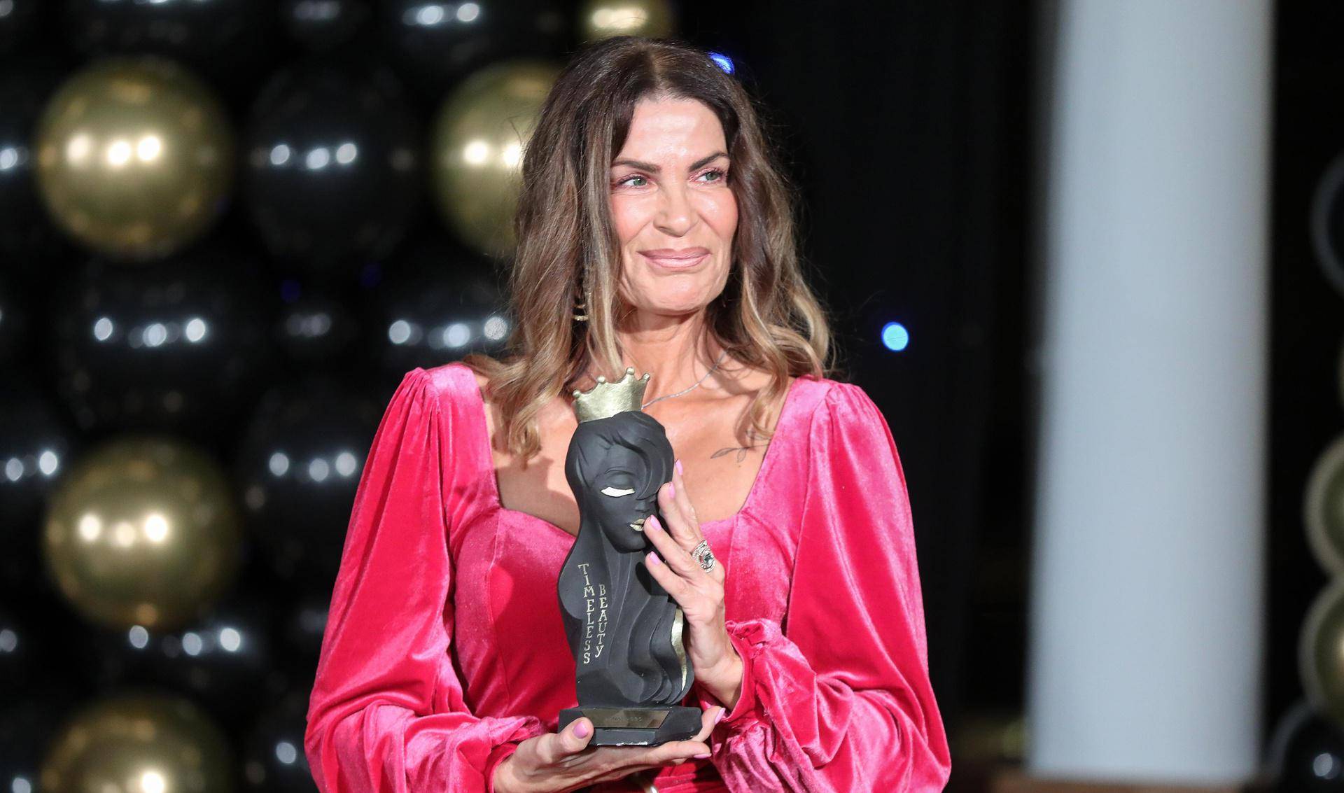 Ana Sasso pojavila se u javnosti nakon dugo vremena, ovako danas ...