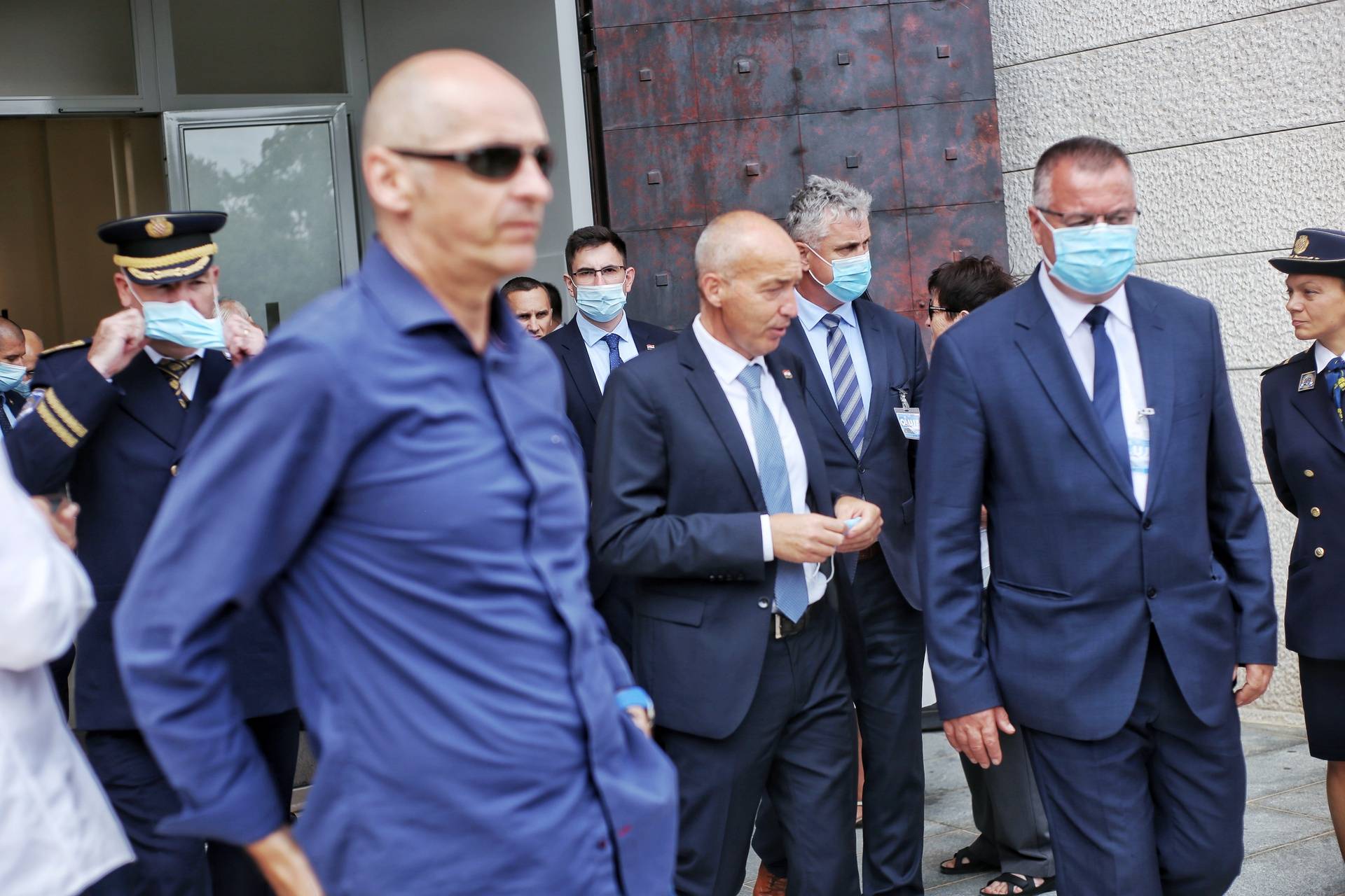 Ovako je bilo na 25. obljetnicu Oluje: Plenki i Zoka se rukuju, Banožić ...