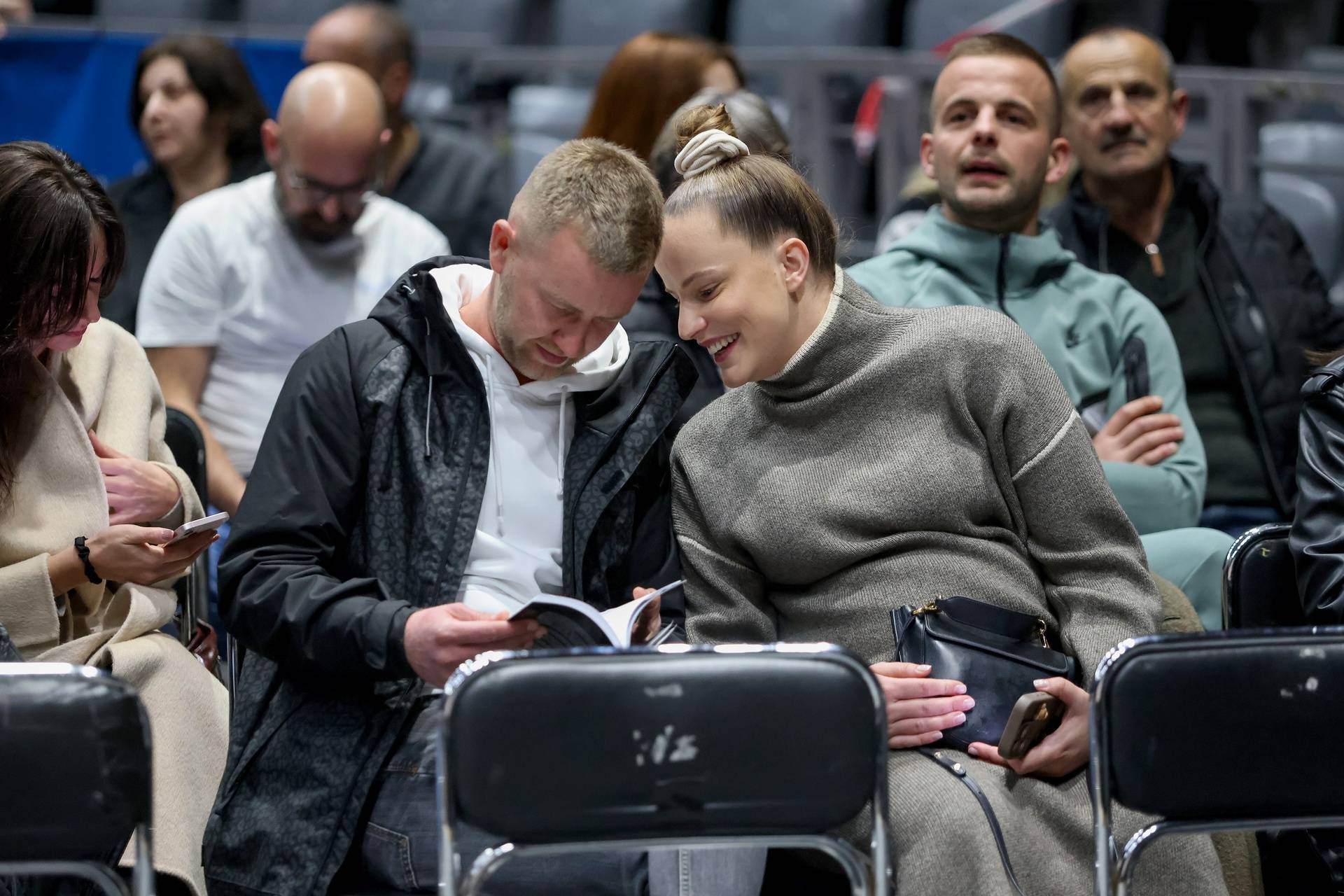 Premijerno prikazan film '260 dana' Jakova Sedlara u Zadru: U njemu glumi i Tim Roth | 24sata