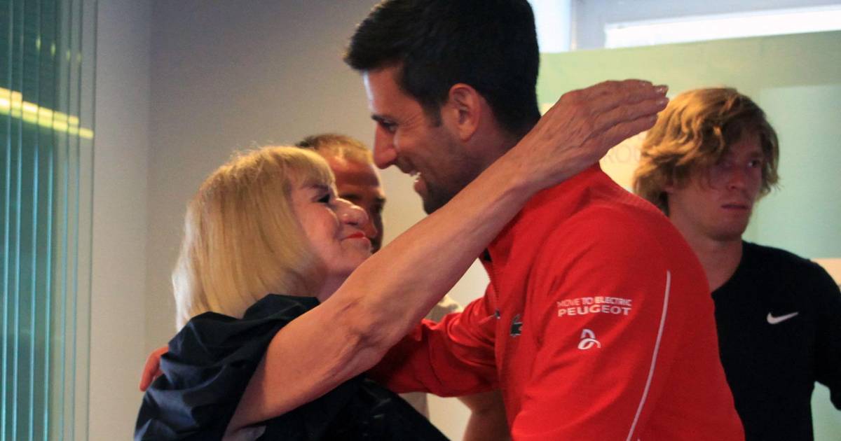 Biserka se grlila s Đokovićem: Testirala bih se, kažu da čekam | 24sata