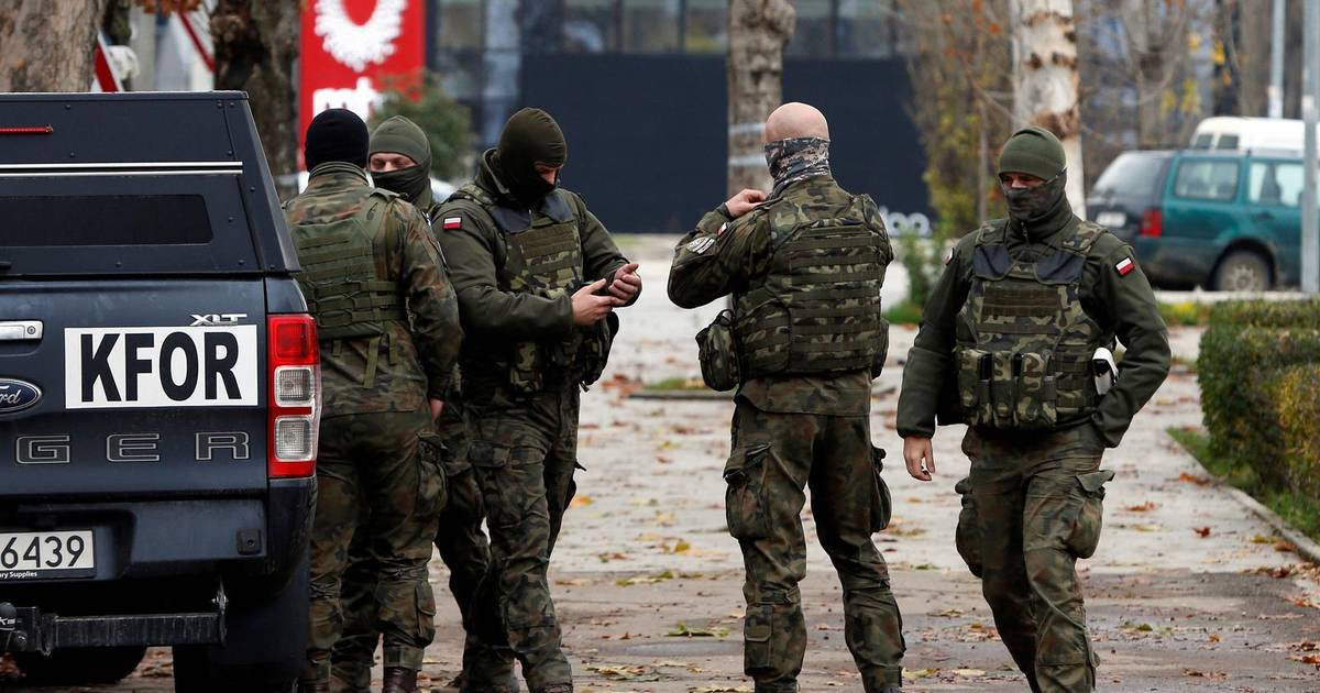 Zapovjednik KFOR-a: Poslali smo dodatne snage i možemo zajamčiti sigurnost na Kosovu | 24sata