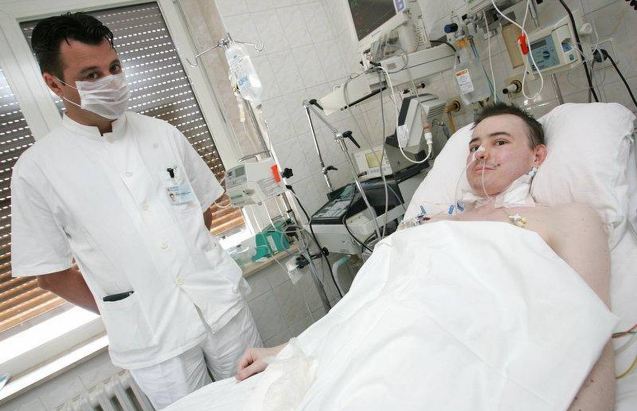 Oboljelom od tumora presadili tanko crijevo | 24sata