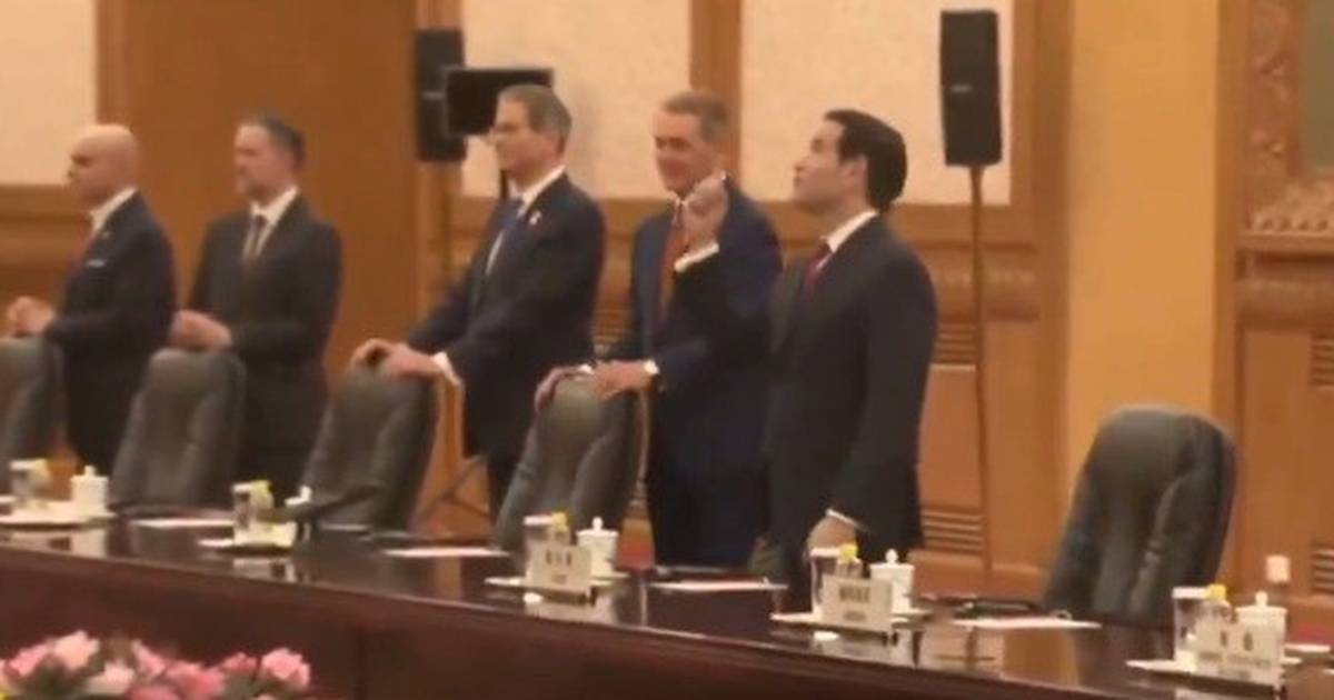 'Gle kak je lijepo' Rubija oduševio strop u Pekingu | 24sata