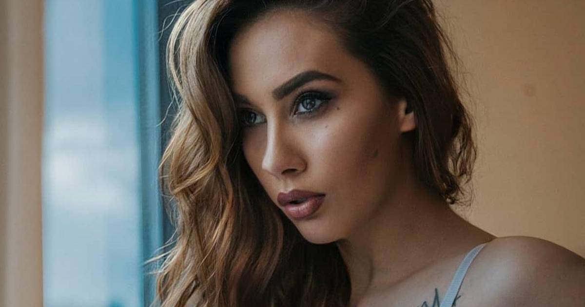 Sarah Seifert u novom videu miješa stražnjicom pa se lupnula po ...