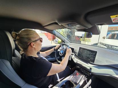 Galerija slika - Kako me zadovoljio mali Kinez - testirala sam Byd ...